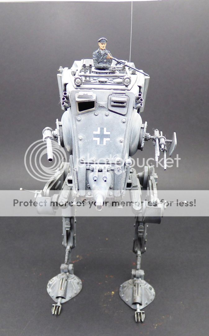 Paul's Bandai/Tamiya AT-STug Kitbash - International Scale Modeller