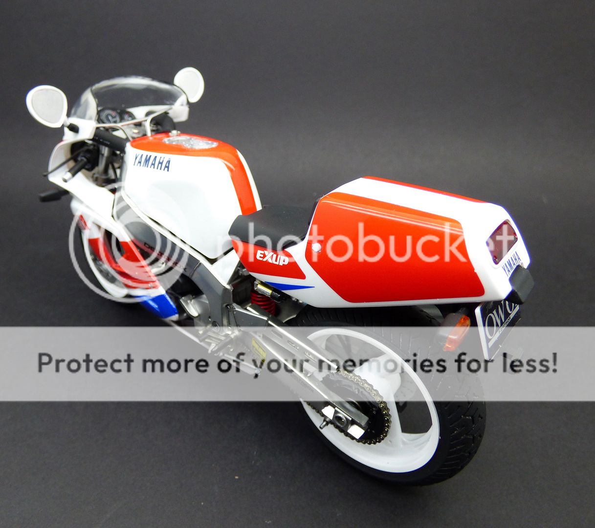 Paul's 1/12 Tamiya Yamaha Fzr 750R - International Scale Modeller