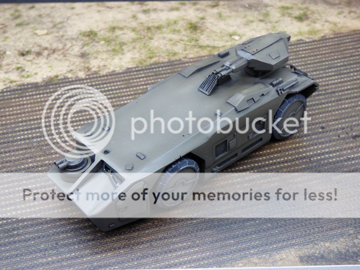 Paul's Retro kit 1/72 Aliens M577 APC - International Scale Modeller